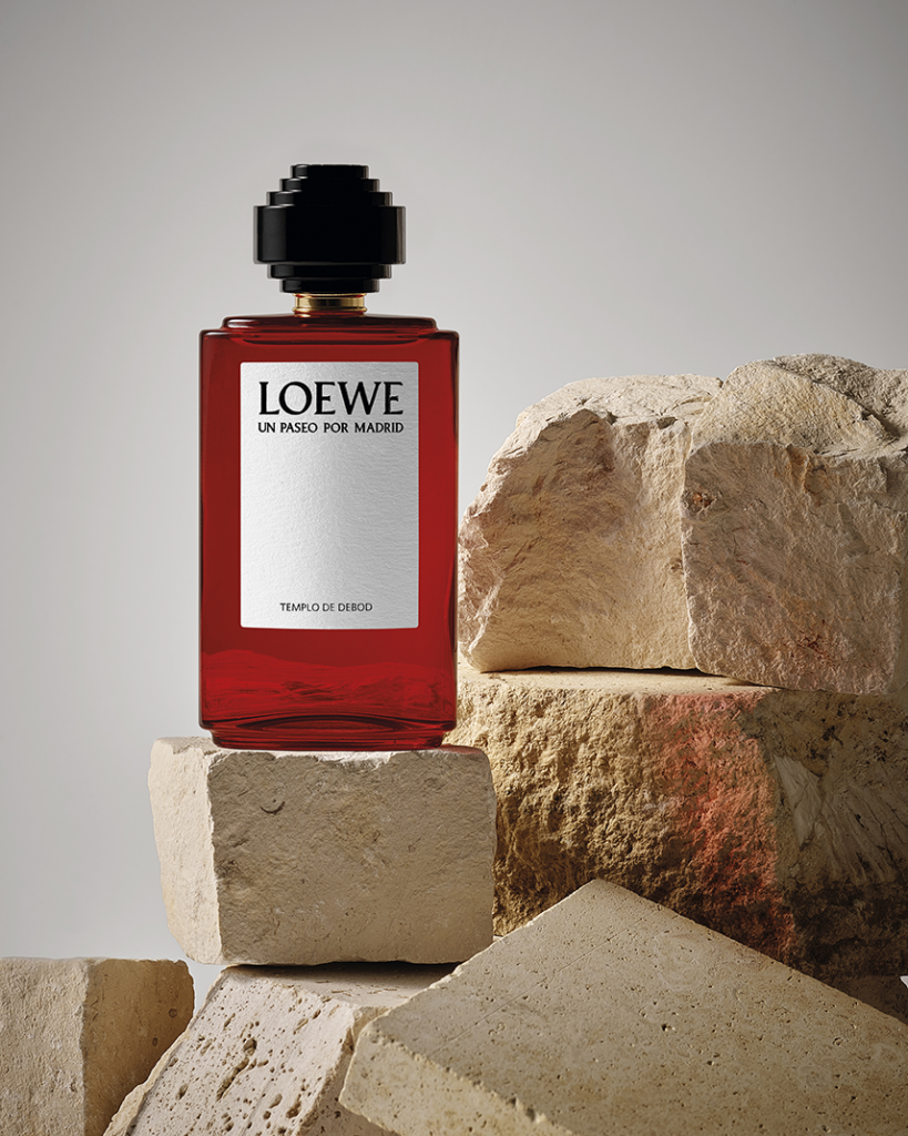 LOEWE presenta Templo de Debod la nueva fragancia de la línea Un paseo ...
