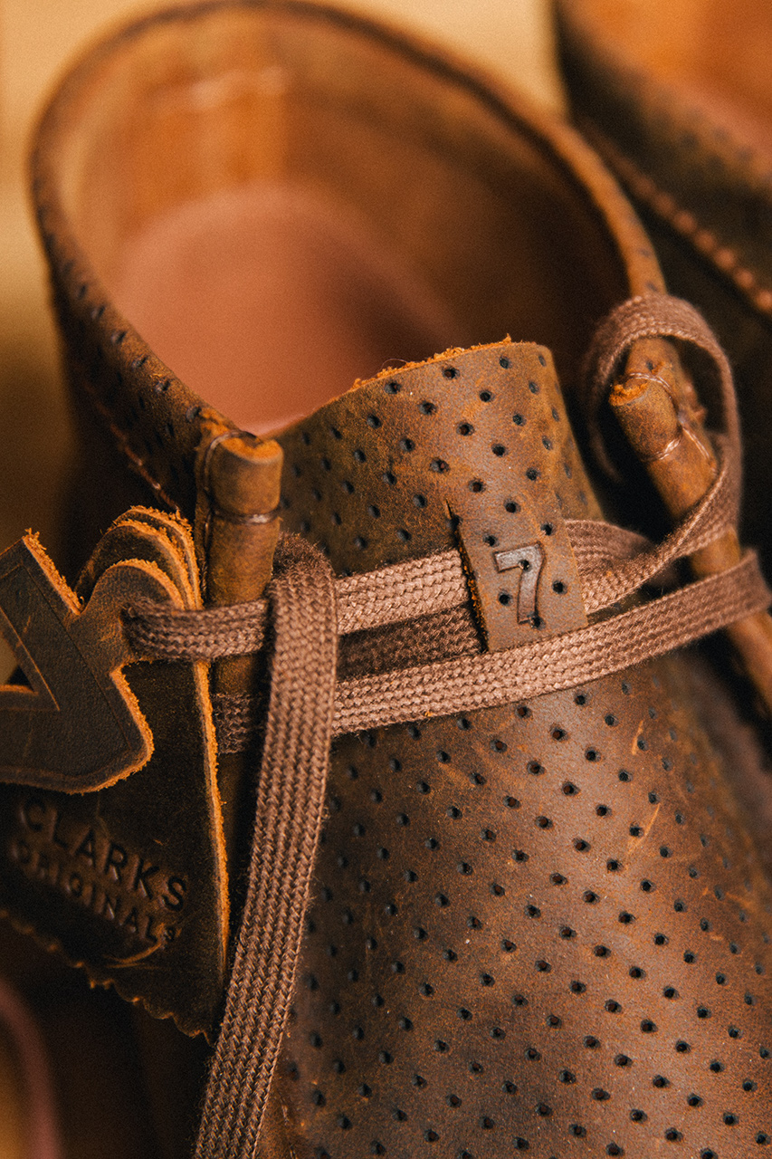 Compound x Clarks “Floor Seats” Wallabies - 25 Gramos | 25 Gramos