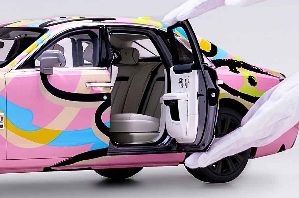 Javier Calleja conecta con Rolls-Royce para crear una escultura del ...