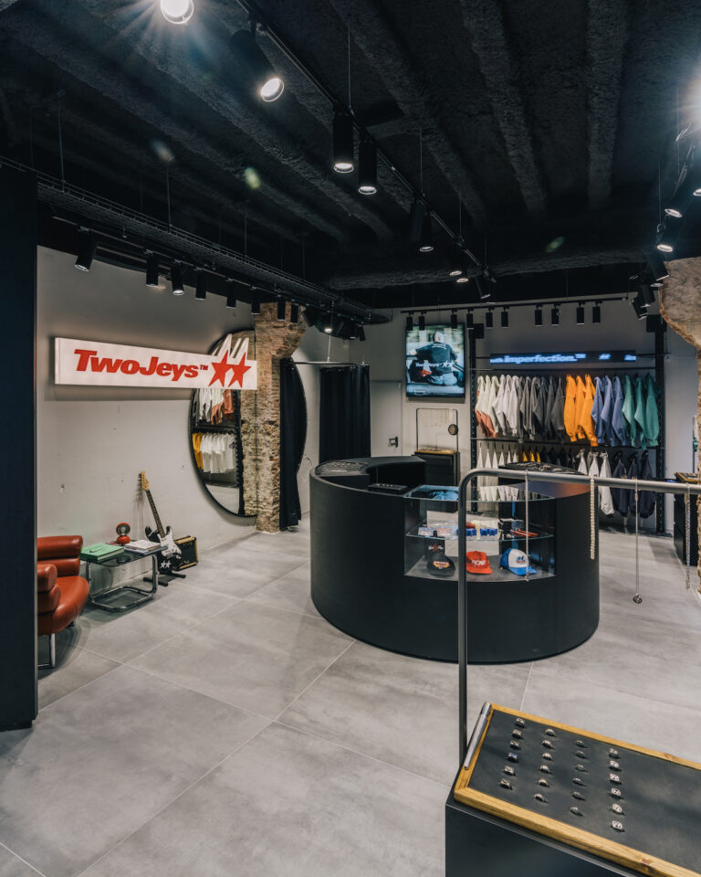 Twojeys abre su primera flagship store en Barcelona - 25 Gramos | 25 Gramos