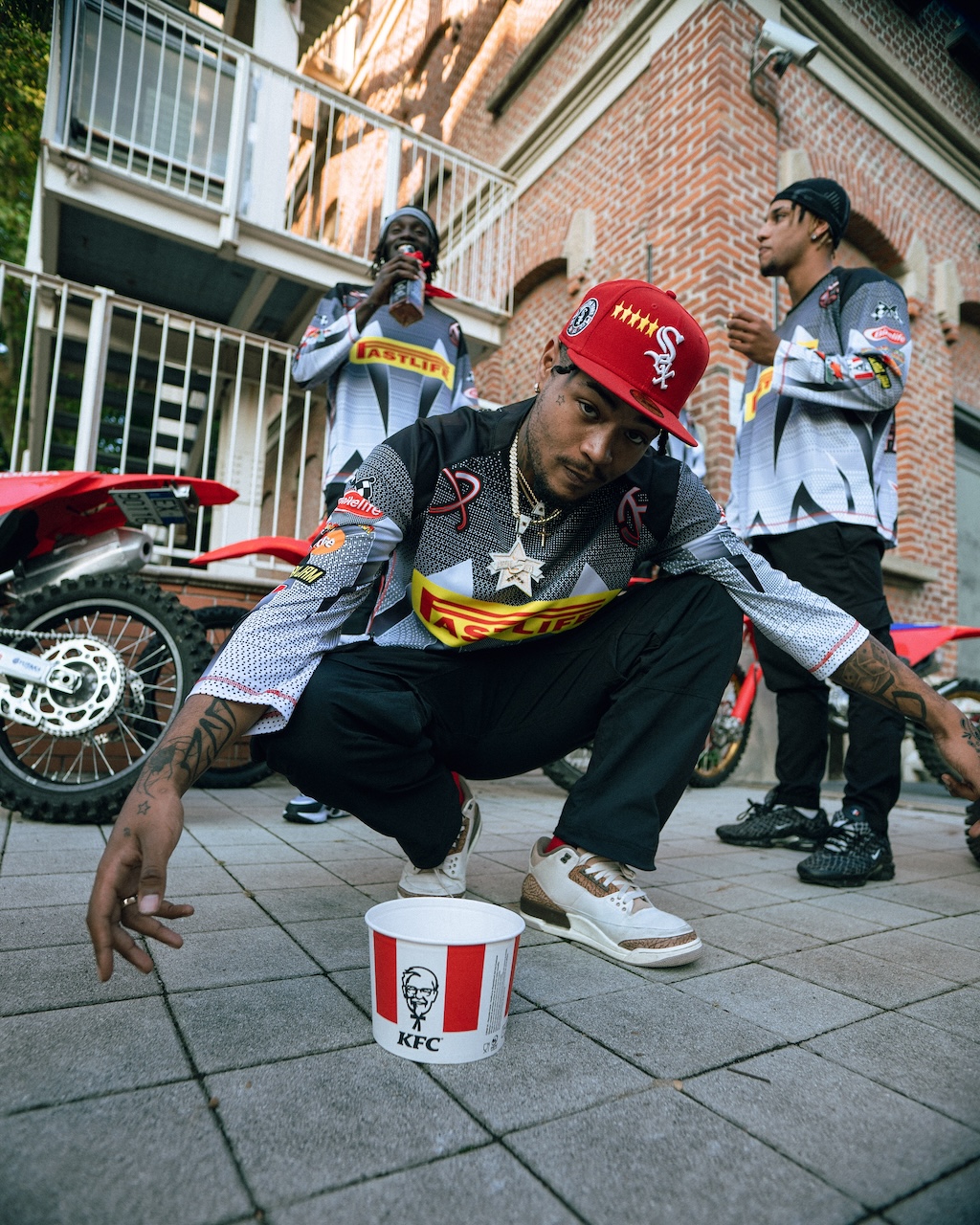 Slam Jam y 24.7 Fastlife presentan una nueva camiseta - 25 Gramos | 25 Gramos