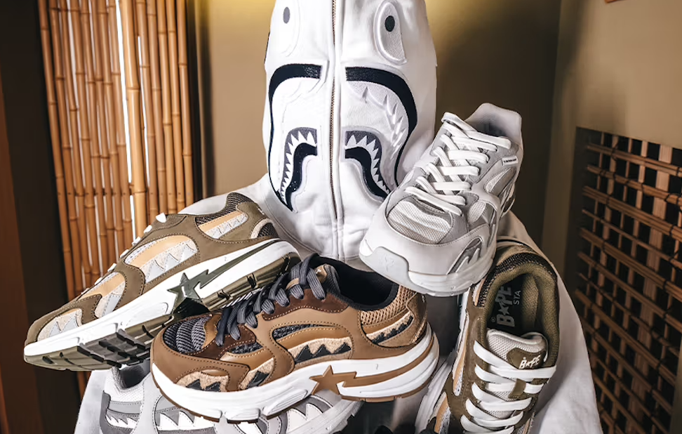 BAPE celebra el 20º aniversario de su icónica sudadera con nuevos ...