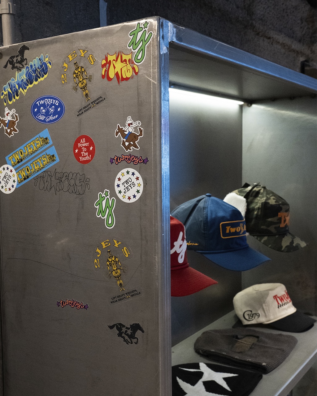 TwoJeys abre las puertas de su primera tienda flagship en Barcelona ...