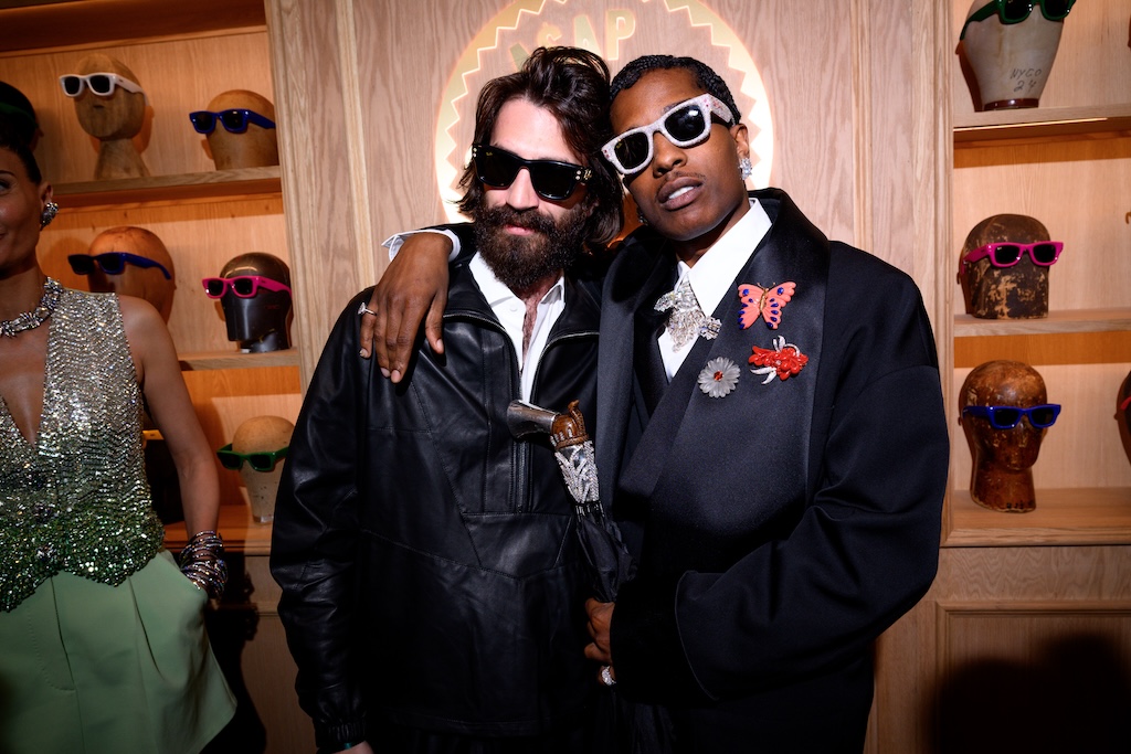 A$AP Rocky estrena las nuevas Wayfarer Puffer de Ray-Ban en la Met Gala ...