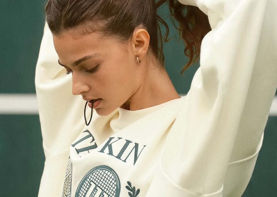 Kith se lleva la estética silenciosa a la pista de tenis en su ...