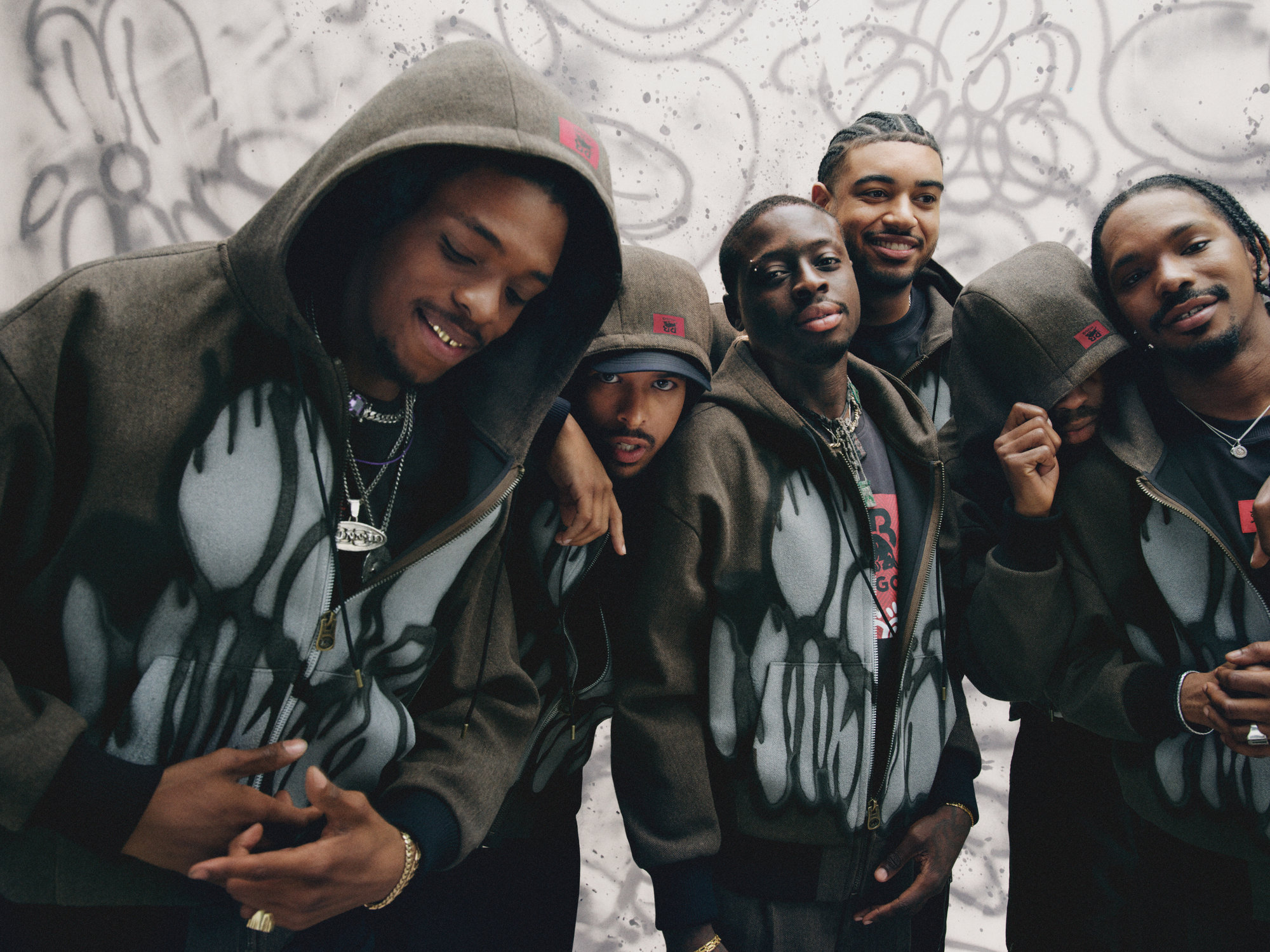 Olaolu Slawn lleva su universo gráfico hasta un monoplaza de F1 de la mano de HUGO - 25 Gramos ...