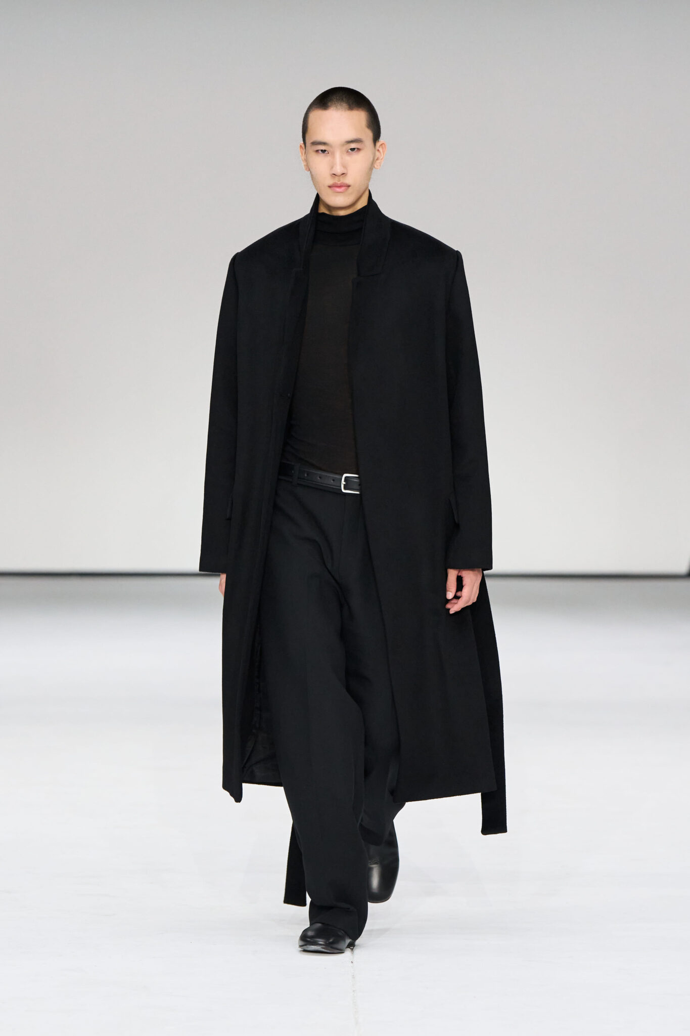 COS presenta en Brooklyn su colección Otoño/Invierno 2025 - 25 Gramos ...