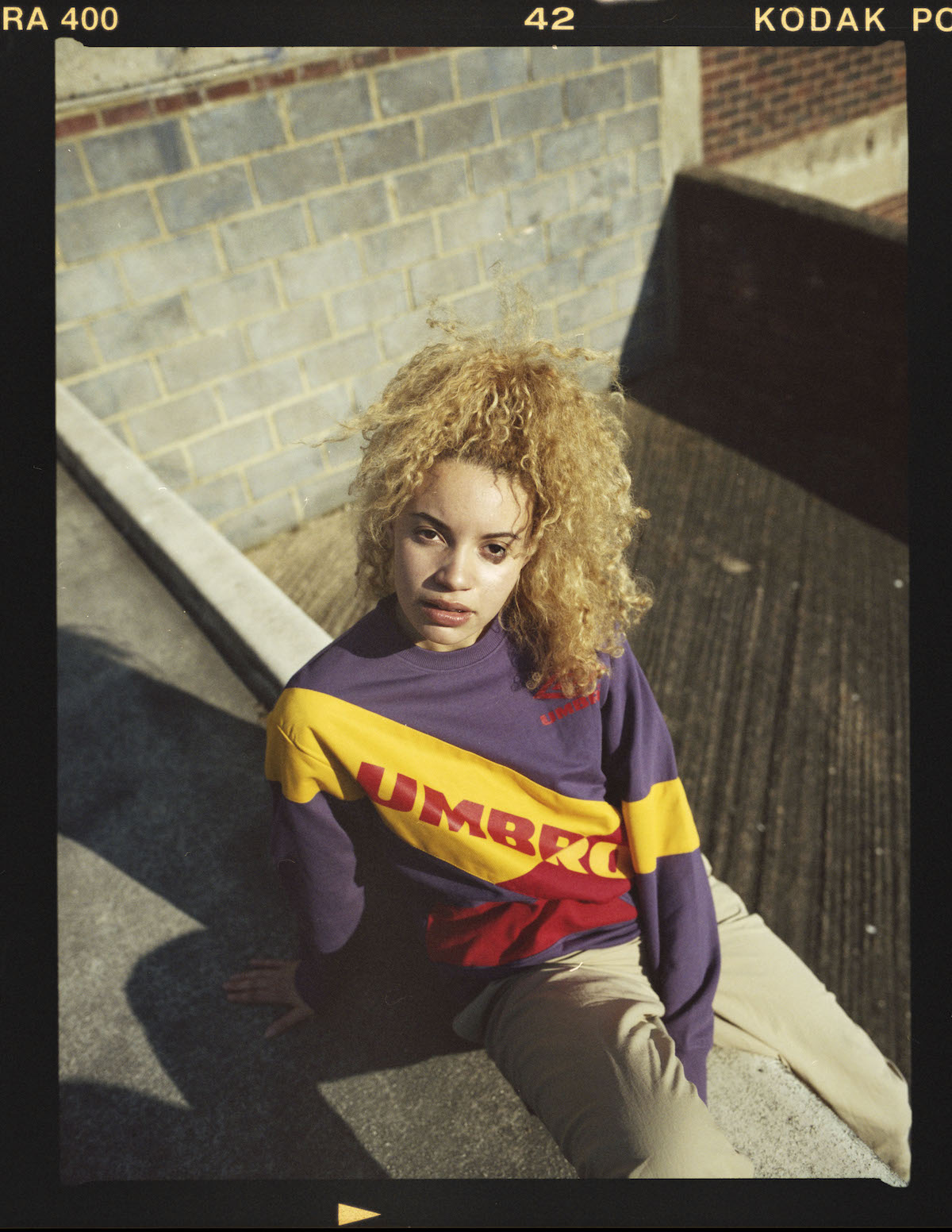 Llega a Chile 'Retro Collection', la colección urbana de Umbro ...