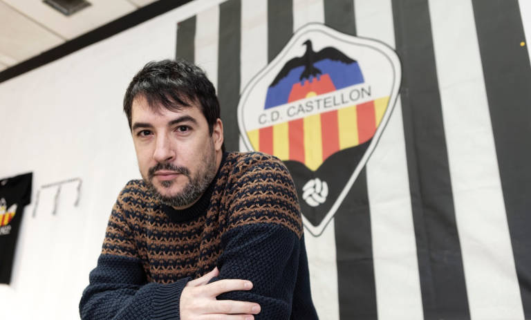 Entrevista a Enrique Ballester: fútbol de salón, literalmente - Lenders ...