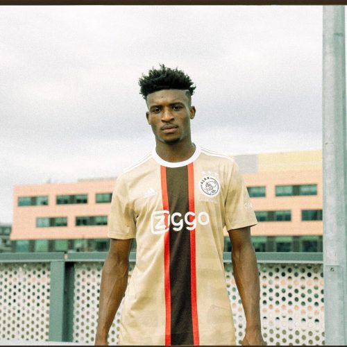 Daily Paper es la protagonista de la camiseta adidas del Ajax - Lenders ...