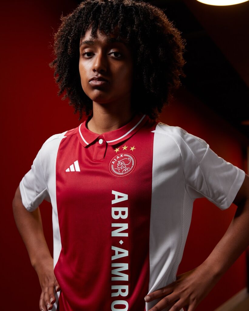 El Ajax ya tiene uniforme para la próxima temporada - Lenders Magazine