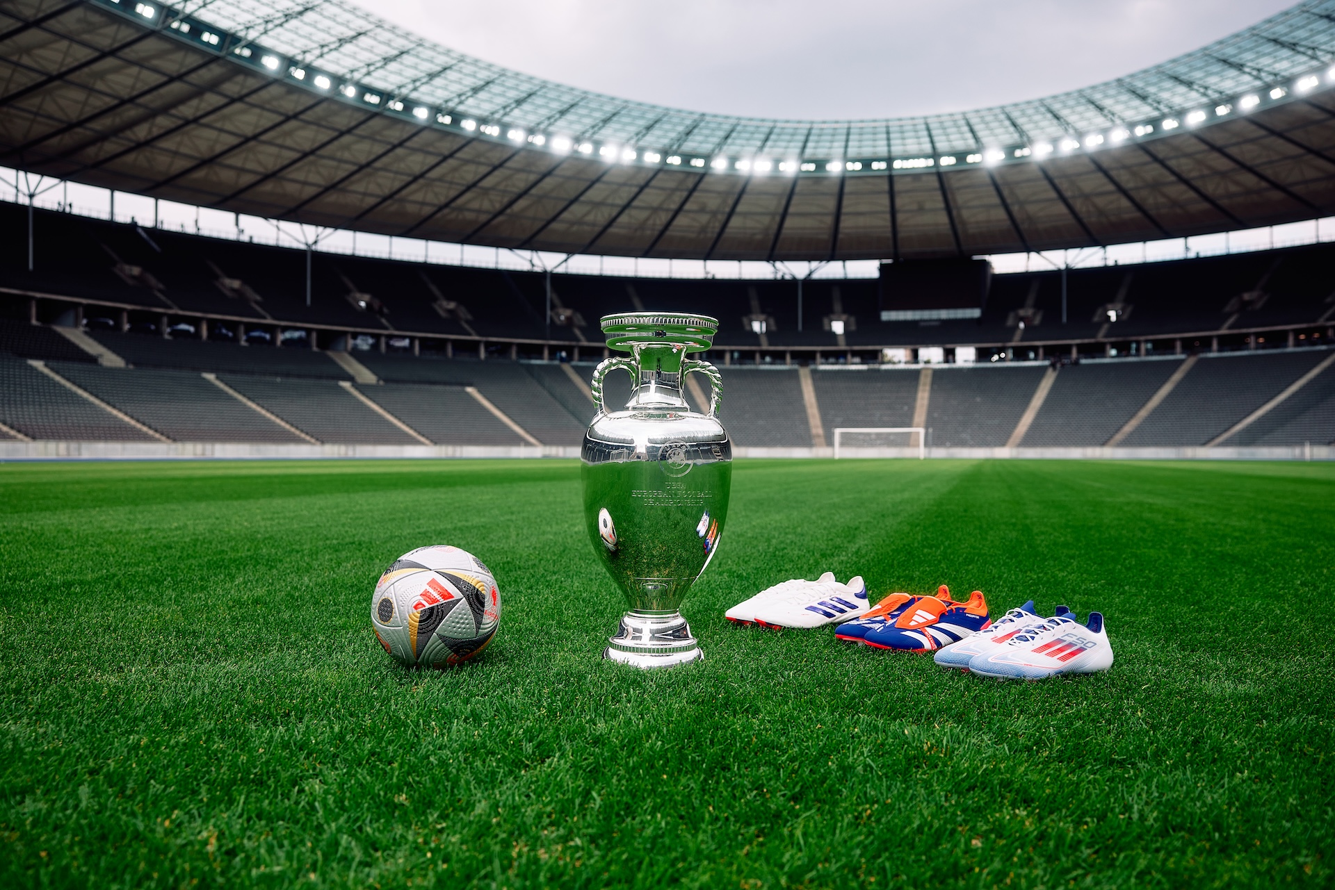 adidas presenta su nuevo balón para la final de la EURO 2024 - Lenders ...