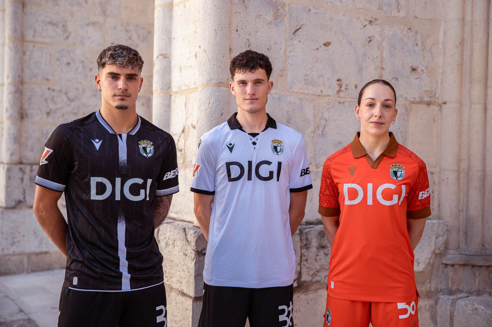 El Burgos CF se estrena con Macron con nuevas equipaciones para la 2025 ...