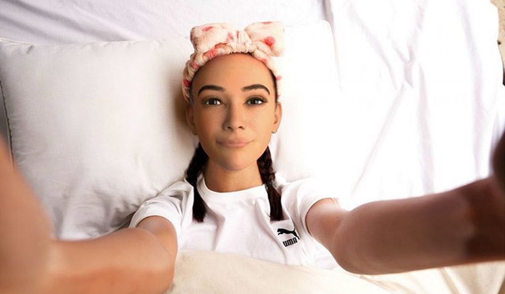 Puma presenta a Maya, su influencer virtual